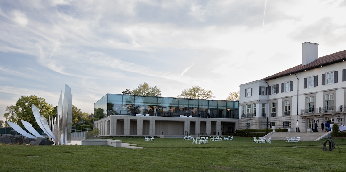 Neighborhood Spotlight: Grosse Pointe - Chevy Detroit