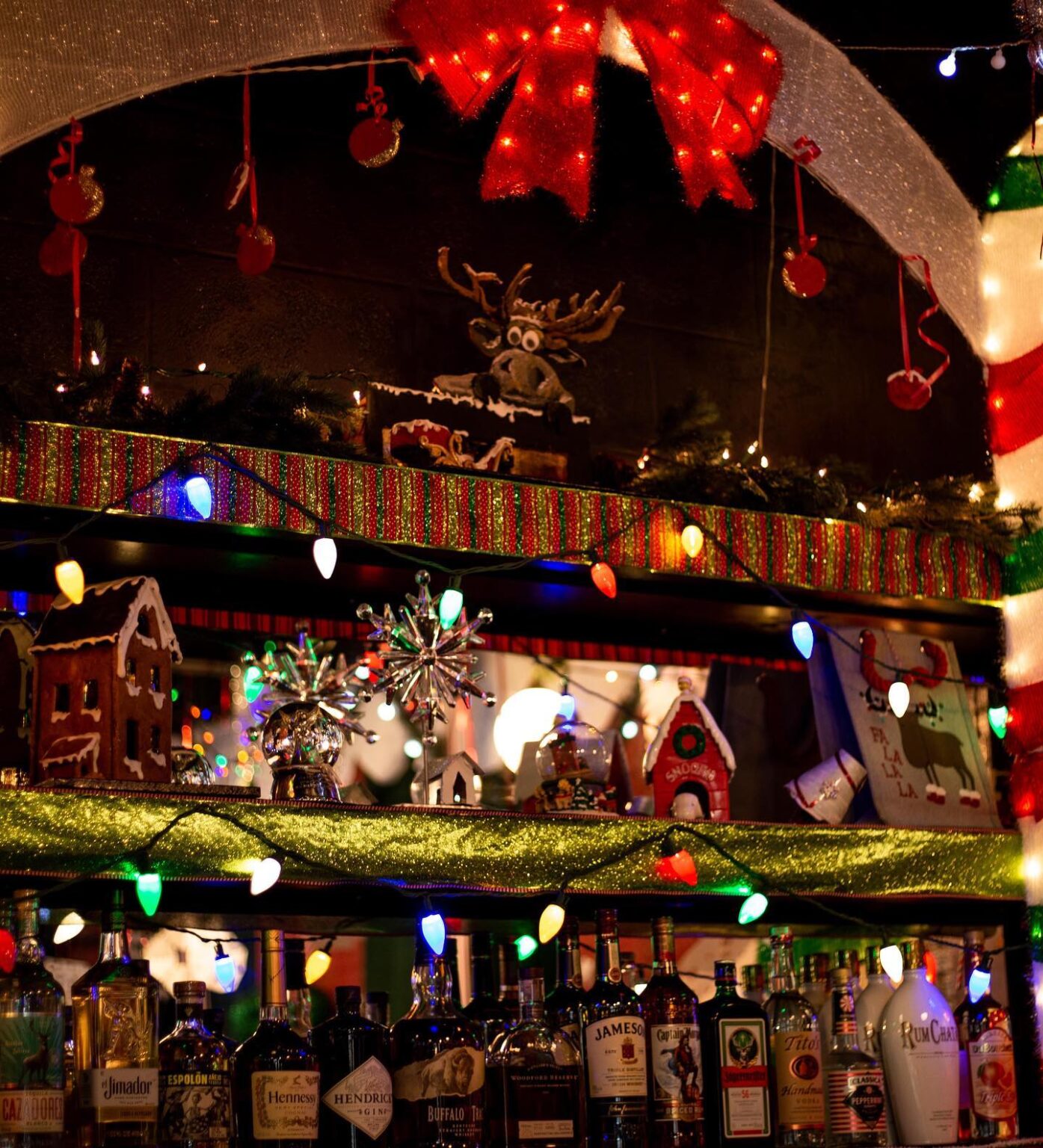 Cheers To The Most Festive Holiday Bar Pop Ups - Chevy Detroit